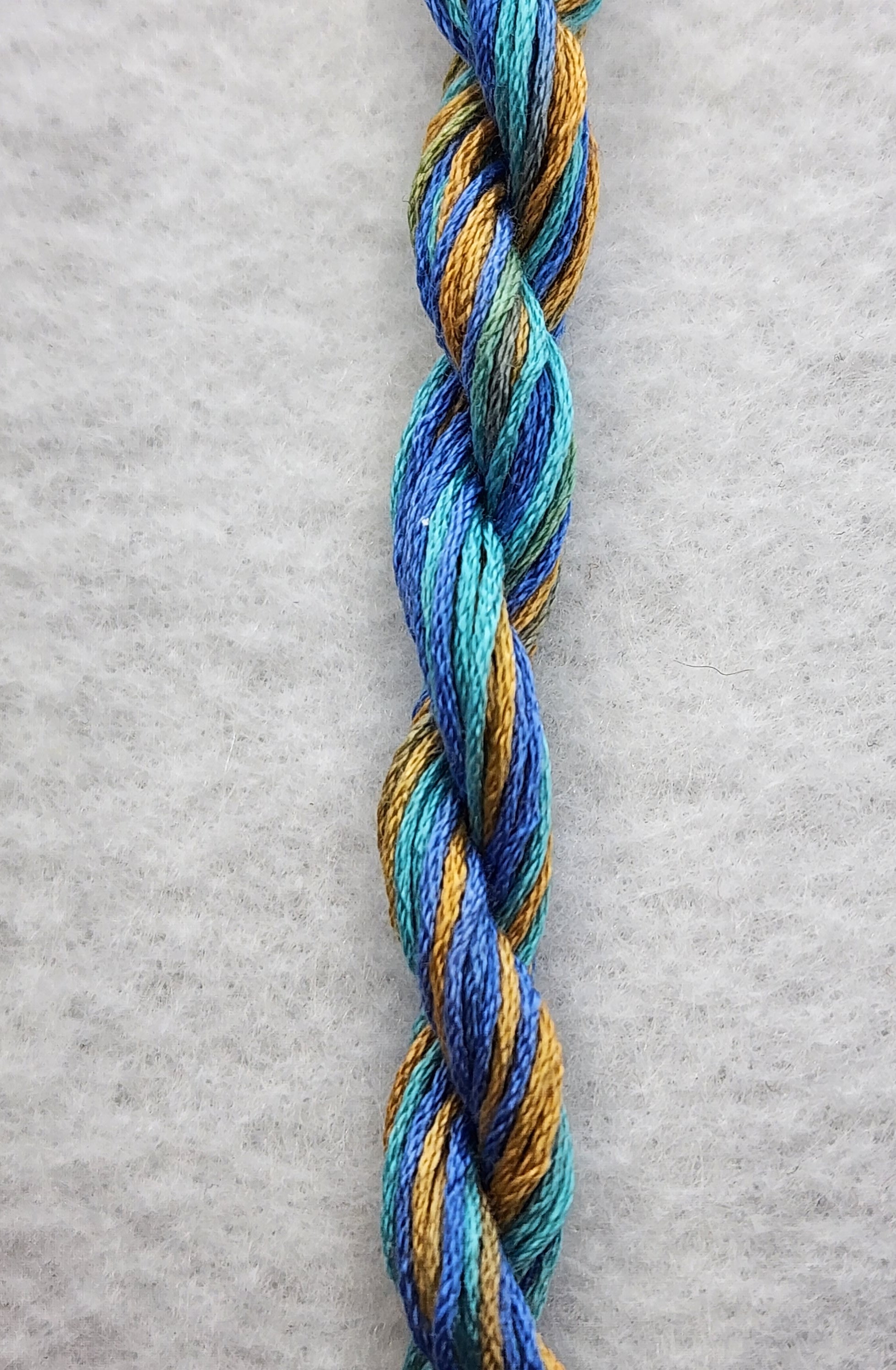 Reef Hand Dyed Silk – BeStitchMe